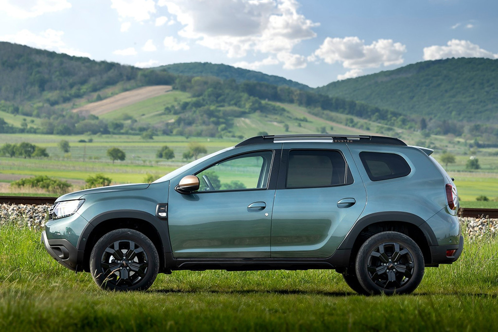 Dacia Duster Extreme 1,3 TCe 150 4WD (150 KM) M6 2023 - cena, dane ...